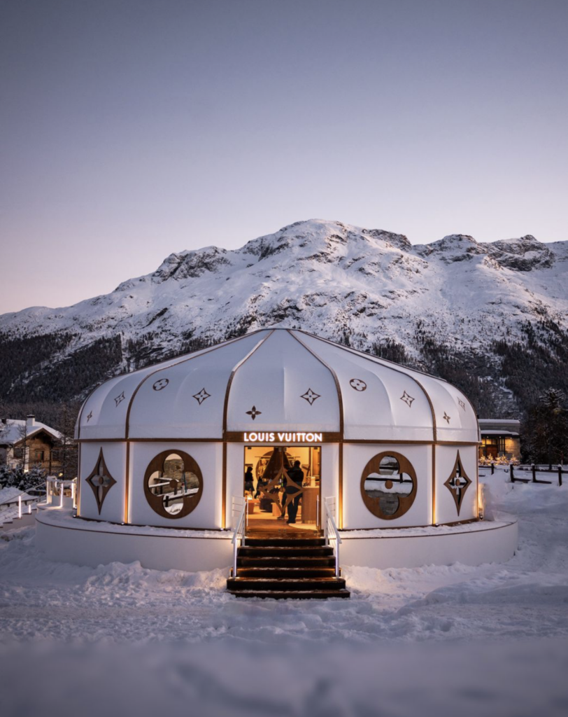 LOUIS VUITTON YURTS IN COURCHEVEL AND SAINT MORITZ - FL Structure